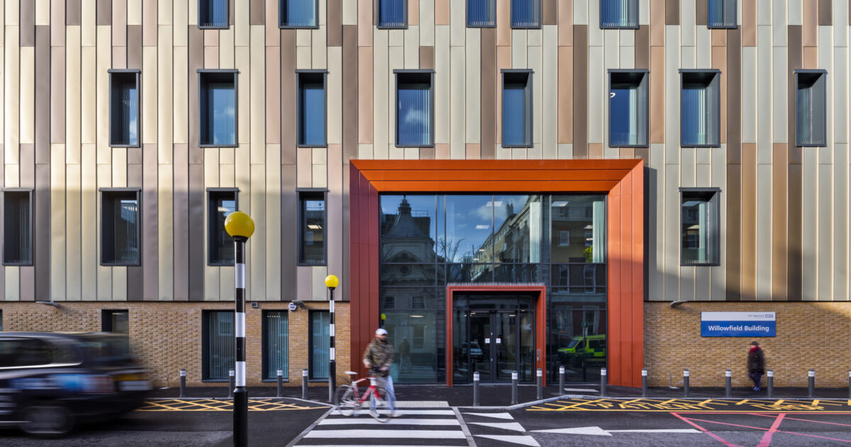 New Building at Kings College Hospital / P+HS Architects